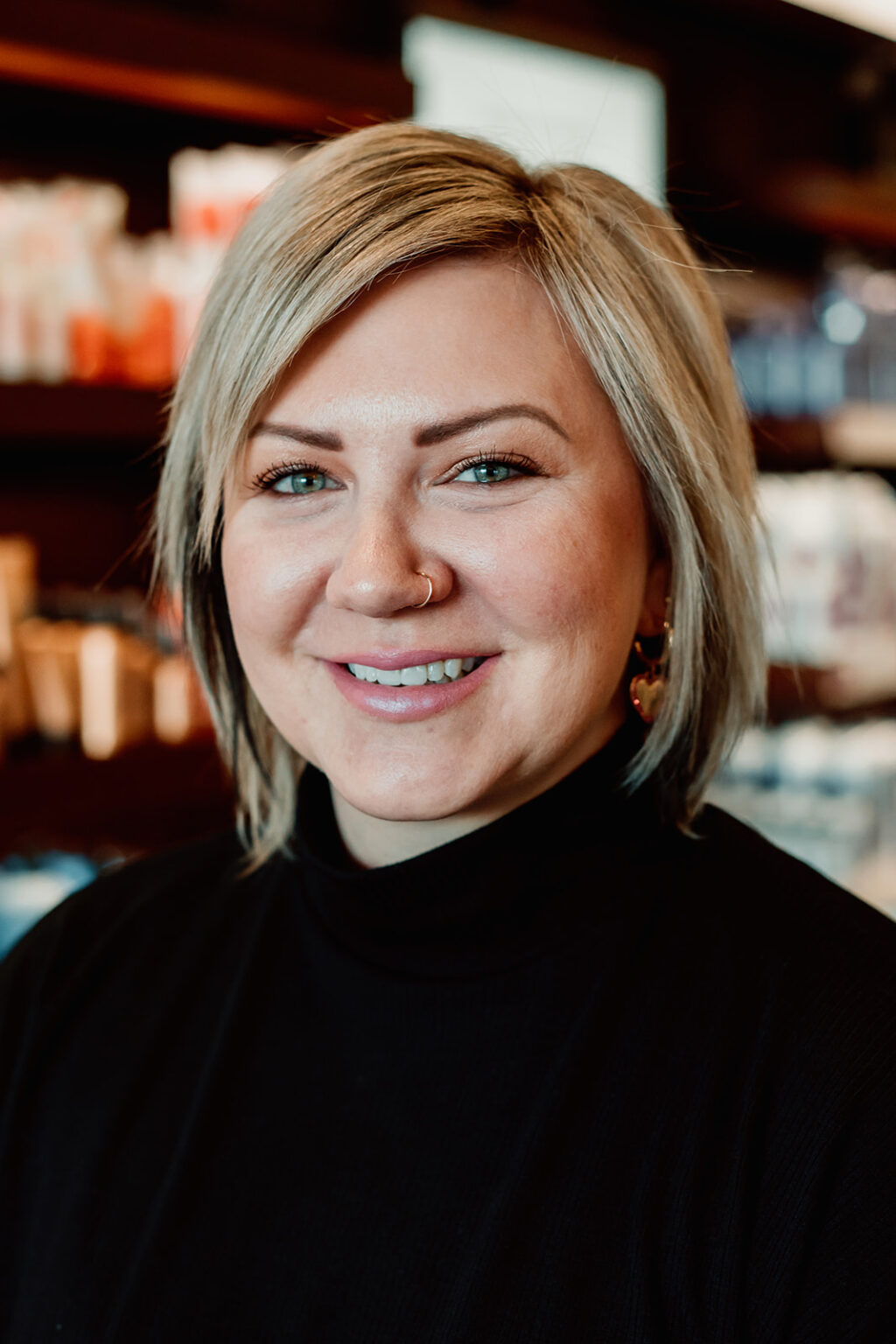 Amy J - Cole's Salon